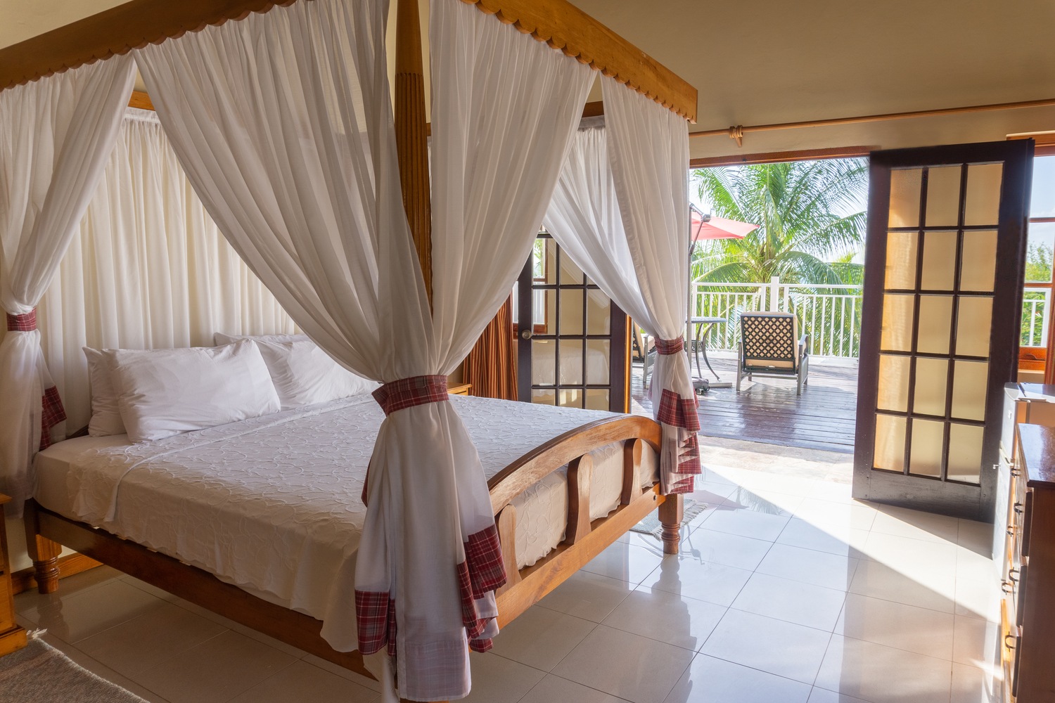 Charela Inn - Luxury Hotel on Negril Beach in Jamaica